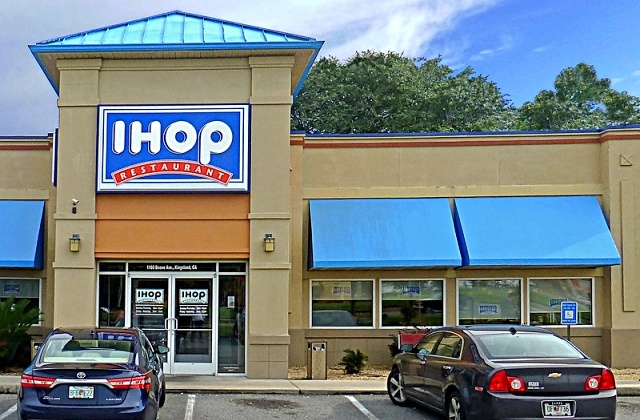 IHOP testing plant-based sausage and egg sandwich in the US - EconoTimes